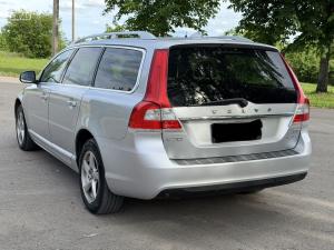 Volvo V70 2016 in Kelme, with an engine capacity of 2.00 L and mileage of 280 thousand km for 6000 €, photo 3 on AUTOMOTO.COM.LV