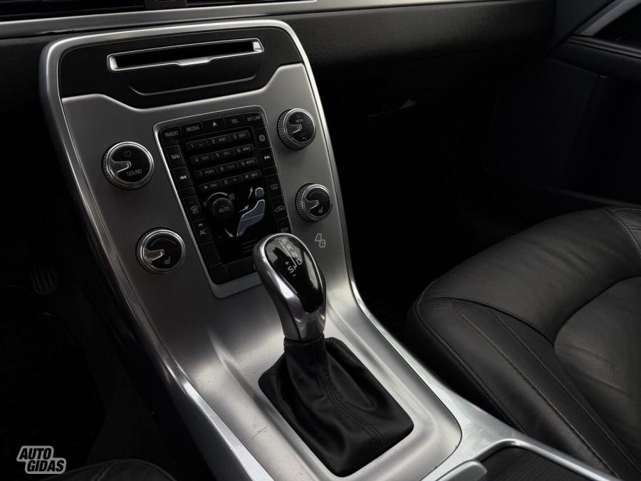 Volvo V70 2016 in Kelme, with an engine capacity of 2.00 L and mileage of 280 thousand km for 6000 €, photo 11 on AUTOMOTO.COM.LV