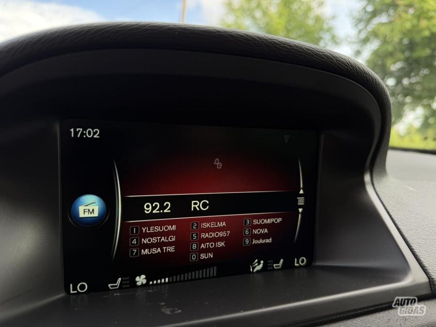 Volvo V70 2016 in Kelme, with an engine capacity of 2.00 L and mileage of 280 thousand km for 6000 €, photo 12 on AUTOMOTO.COM.LV