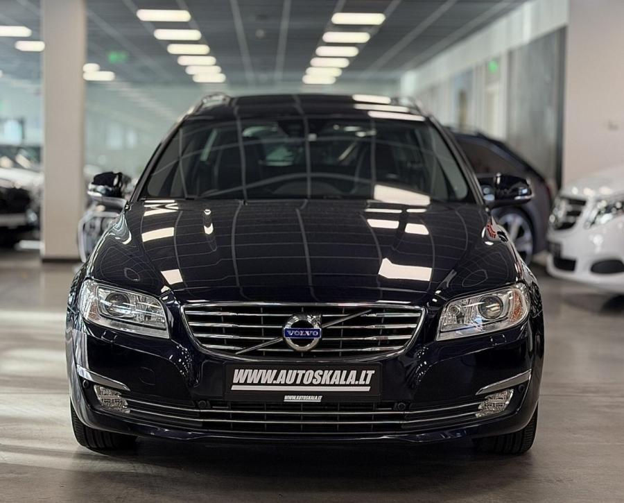 Volvo V70 2016 in Klaipeda, with an engine capacity of 1.97 L and mileage of 281 thousand km for 8900 €, photo 3 on AUTOMOTO.COM.LV