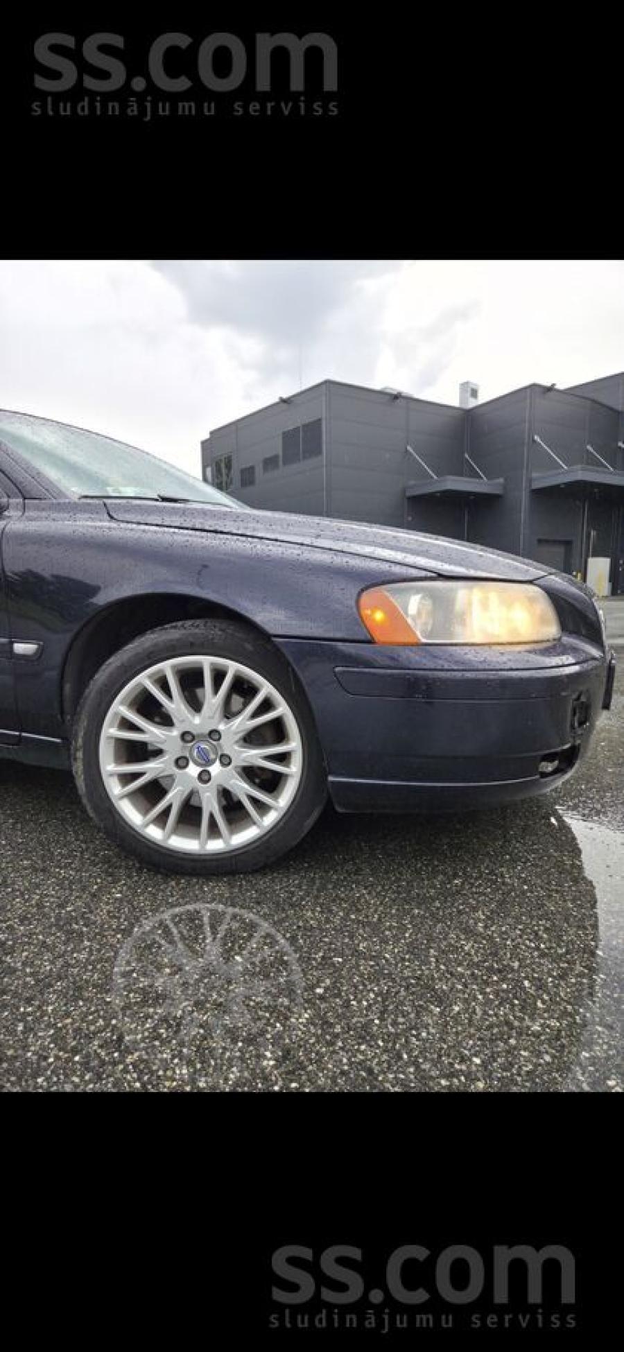 Violets Volvo V70 2005 Rīga, ar dzinēja tilpumu 2.40 L un nobraukumu 395 tūkst. km par 1800 €, foto 5 vietnē AUTOMOTO.COM.LV