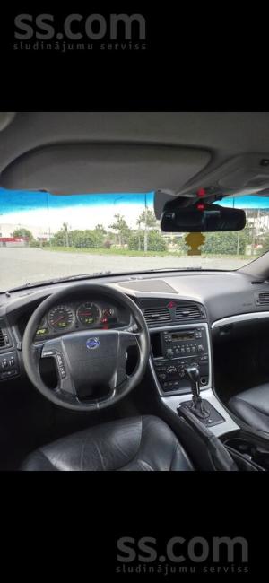 Violets Volvo V70 2005 Rīga, ar dzinēja tilpumu 2.40 L un nobraukumu 395 tūkst. km par 1800 €, foto 7 vietnē AUTOMOTO.COM.LV