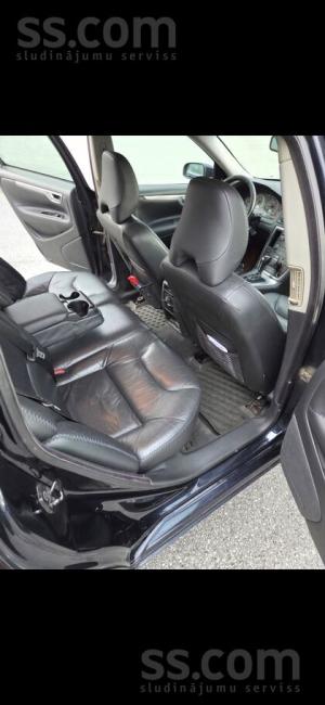 Violets Volvo V70 2005 Rīga, ar dzinēja tilpumu 2.40 L un nobraukumu 395 tūkst. km par 1800 €, foto 10 vietnē AUTOMOTO.COM.LV