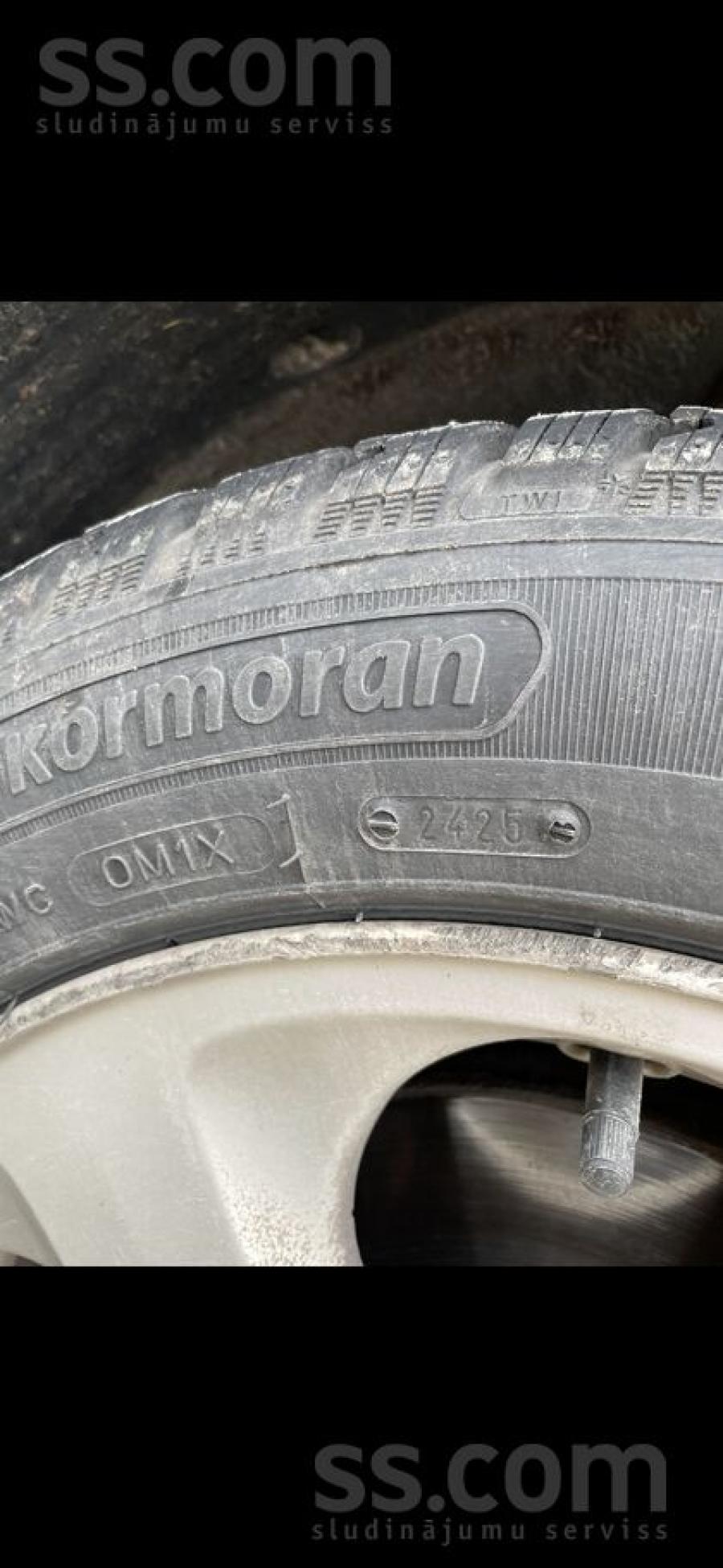 Violets Volvo V70 2005 Rīga, ar dzinēja tilpumu 2.40 L un nobraukumu 395 tūkst. km par 1800 €, foto 14 vietnē AUTOMOTO.COM.LV