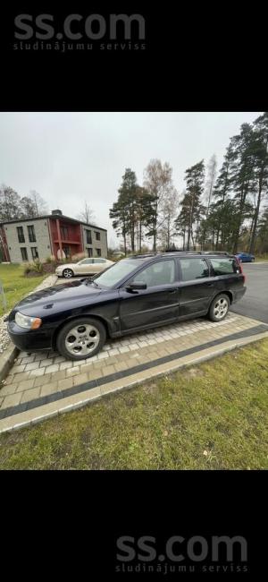 Violets Volvo V70 2005 Rīga, ar dzinēja tilpumu 2.40 L un nobraukumu 395 tūkst. km par 1800 €, foto 15 vietnē AUTOMOTO.COM.LV