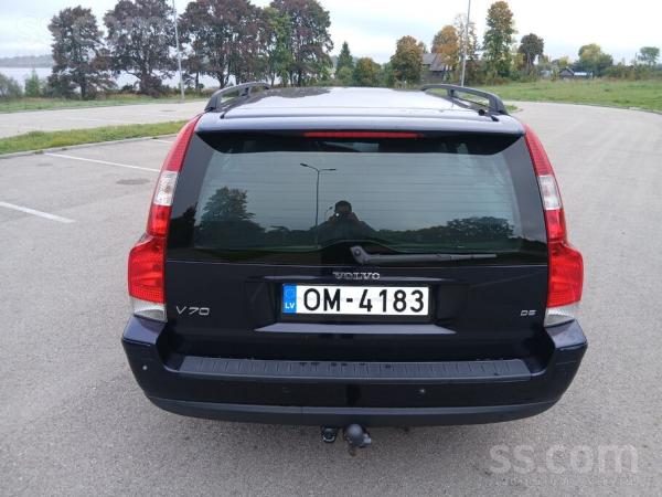 Violet Volvo V70 2005 in Balvi, with an engine capacity of 2.40 L and mileage of 587 thousand km for 1750 €, photo 8 on AUTOMOTO.COM.LV