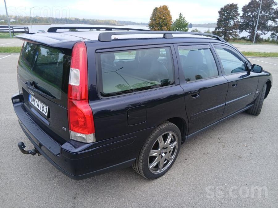 Violet Volvo V70 2005 in Balvi, with an engine capacity of 2.40 L and mileage of 587 thousand km for 1750 €, photo 9 on AUTOMOTO.COM.LV