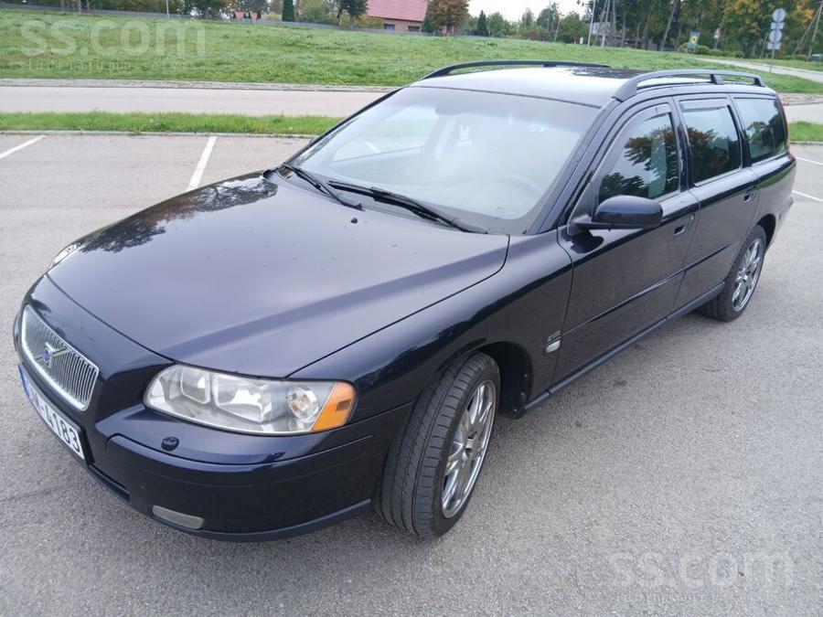 Violet Volvo V70 2005 in Balvi, with an engine capacity of 2.40 L and mileage of 587 thousand km for 1750 €, photo 11 on AUTOMOTO.COM.LV