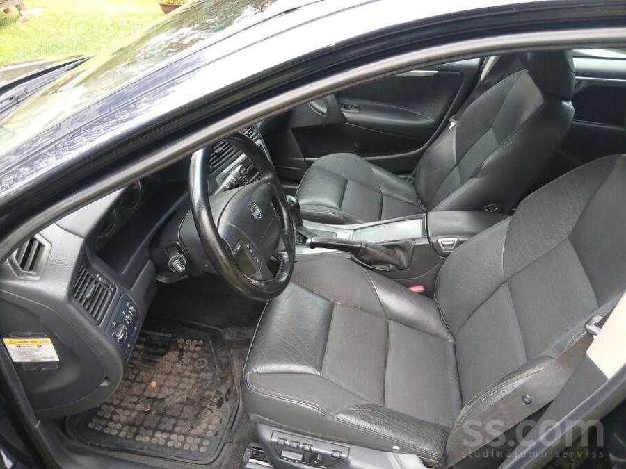 Violet Volvo V70 2005 in Balvi, with an engine capacity of 2.40 L and mileage of 587 thousand km for 1750 €, photo 14 on AUTOMOTO.COM.LV