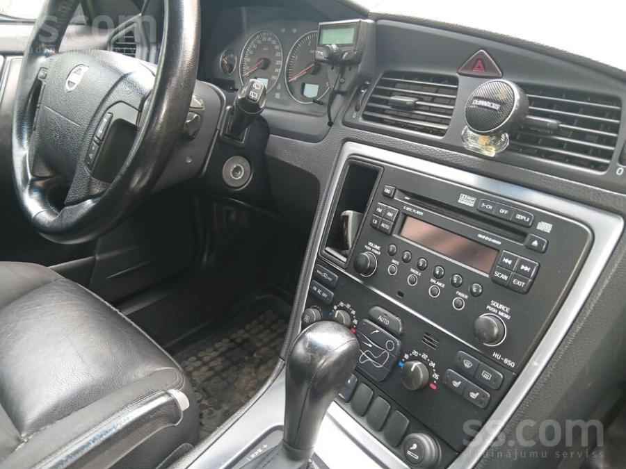 Violet Volvo V70 2005 in Balvi, with an engine capacity of 2.40 L and mileage of 587 thousand km for 1750 €, photo 21 on AUTOMOTO.COM.LV