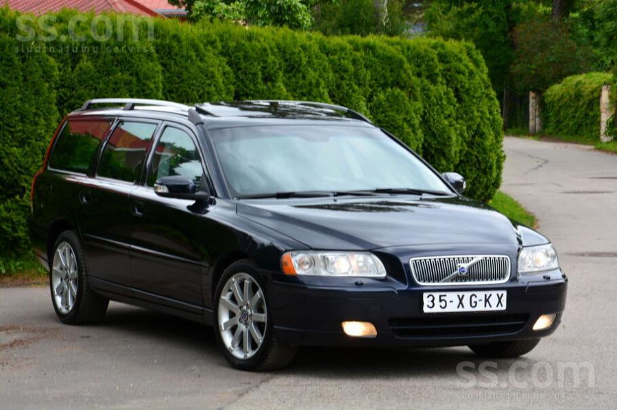 Violet Volvo V70 2007 in Riga, with an engine capacity of 2.40 L and mileage of 315 thousand km for 4100 €, photo 6 on AUTOMOTO.COM.LV