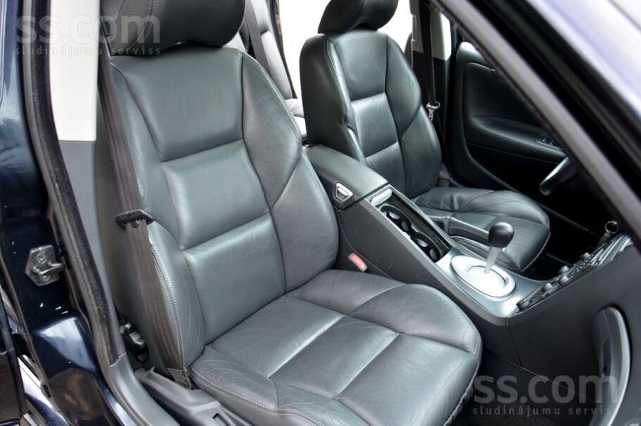 Violet Volvo V70 2007 in Riga, with an engine capacity of 2.40 L and mileage of 315 thousand km for 4100 €, photo 26 on AUTOMOTO.COM.LV