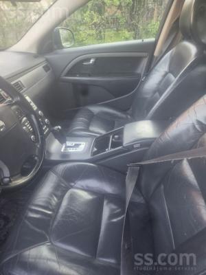 Violets Volvo V70 2007 Daugavpils, ar dzinēja tilpumu 2.40 L un nobraukumu 366 tūkst. km par 1800 €, foto 7 vietnē AUTOMOTO.COM.LV