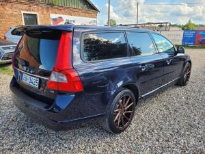 Violet Volvo V70 2007 in Daugavpils, with an engine capacity of 2.40 L and mileage of 389 thousand km for 3650 €, photo 6 on AUTOMOTO.COM.LV
