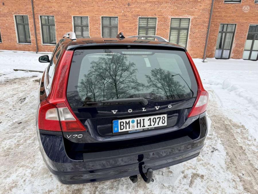 Violet Volvo V70 2008 in Prienai, with an engine capacity of 2.40 L and mileage of 278 thousand km for 4750 €, photo 12 on AUTOMOTO.COM.LV