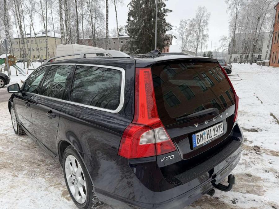 Violet Volvo V70 2008 in Prienai, with an engine capacity of 2.40 L and mileage of 278 thousand km for 4750 €, photo 14 on AUTOMOTO.COM.LV