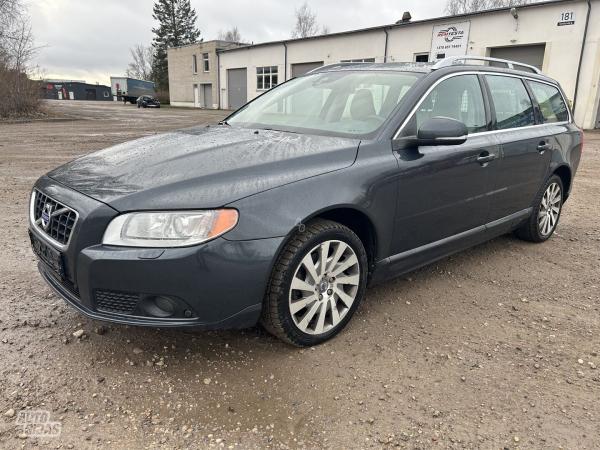 Violets Volvo V70 2011 Panevēža, ar dzinēja tilpumu 2.00 L un nobraukumu 348 tūkst. km par 5100 €, foto 1 vietnē AUTOMOTO.COM.LV