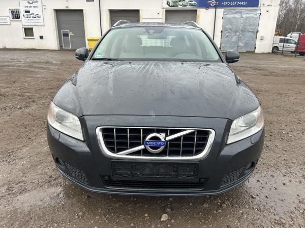Violets Volvo V70 2011 Panevēža, ar dzinēja tilpumu 2.00 L un nobraukumu 348 tūkst. km par 5100 €, foto 2 vietnē AUTOMOTO.COM.LV