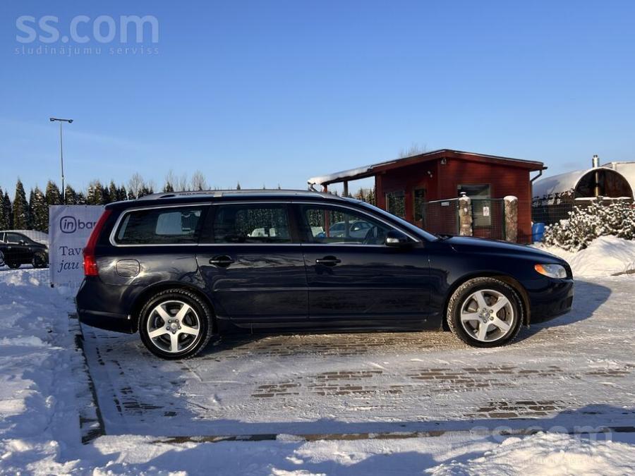 Violets Volvo V70 2011 Cēsis, ar dzinēja tilpumu 2.00 L un nobraukumu 248 tūkst. km par 6950 €, foto 6 vietnē AUTOMOTO.COM.LV