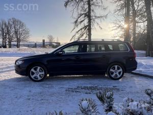 Violets Volvo V70 2011 Cēsis, ar dzinēja tilpumu 2.00 L un nobraukumu 248 tūkst. km par 6950 €, foto 7 vietnē AUTOMOTO.COM.LV