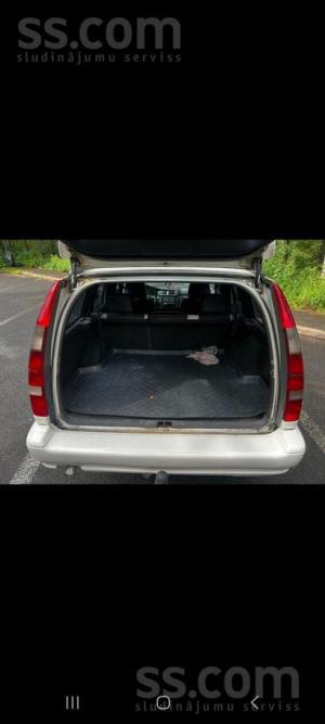 Balts Volvo V70 2000 Rīga, ar dzinēja tilpumu 2.50 L un nobraukumu 0 tūkst. km par 2100 €, foto 9 vietnē AUTOMOTO.COM.LV