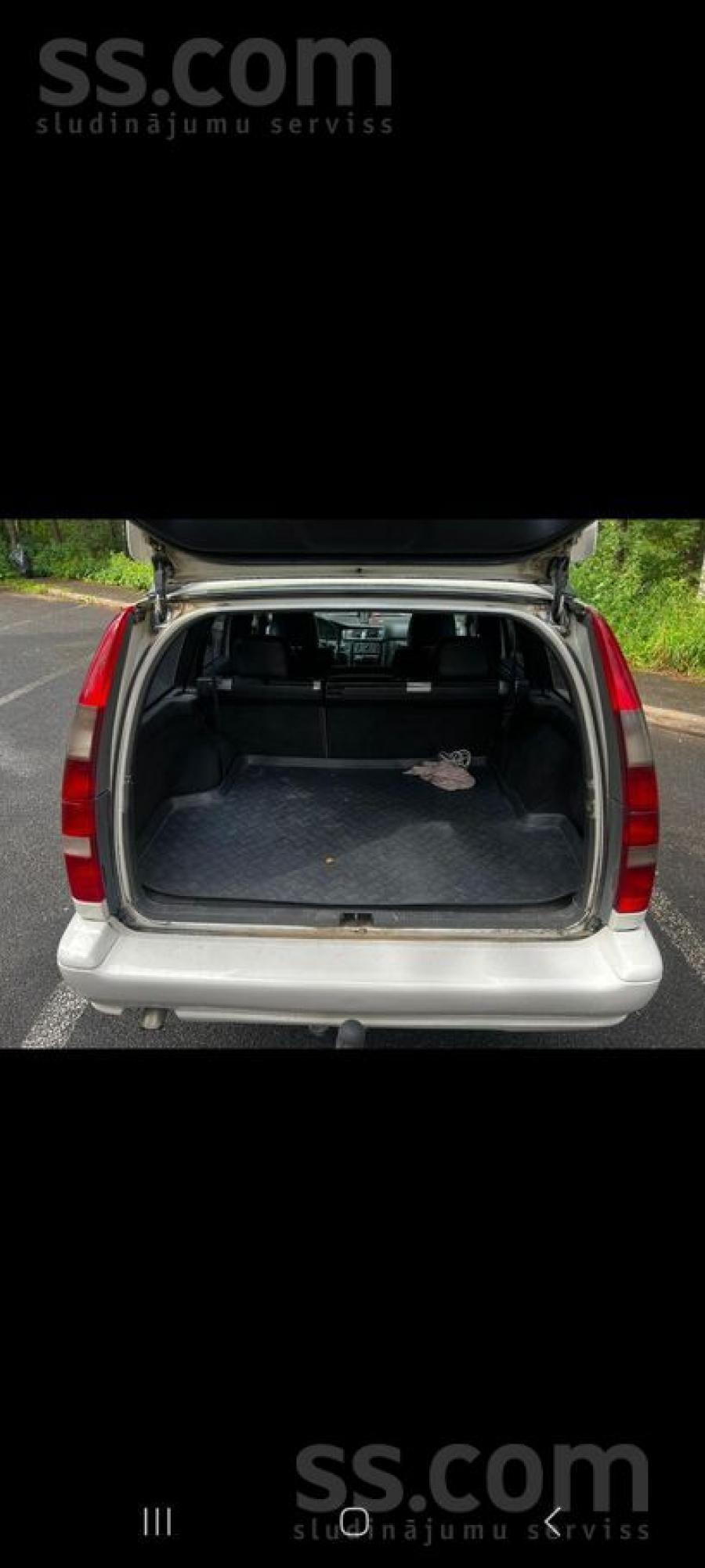 Balts Volvo V70 2000 Rīga, ar dzinēja tilpumu 2.50 L un nobraukumu 0 tūkst. km par 2100 €, foto 9 vietnē AUTOMOTO.COM.LV