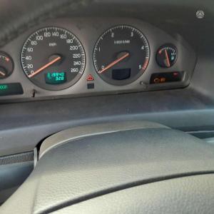 Белый Вольво В70 2002 в Каунас, объемом двигателя 2.40 л и пробегом 320 тыс. км за 950 €, фото 7 на AUTOMOTO.COM.LV