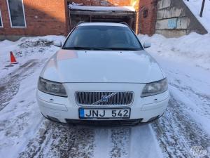 Balts Volvo V70 2006 Viļņa, ar dzinēja tilpumu 2.50 L un nobraukumu 260 tūkst. km par 1000 €, foto 2 vietnē AUTOMOTO.COM.LV