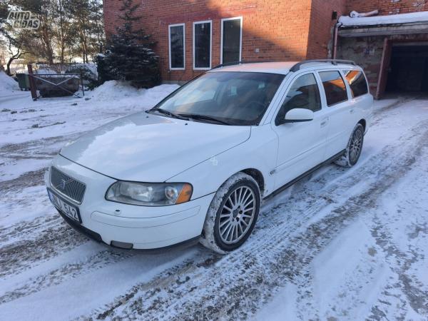 Balts Volvo V70 2006 Viļņa, ar dzinēja tilpumu 2.50 L un nobraukumu 260 tūkst. km par 920 €, foto 1 vietnē AUTOMOTO.COM.LV