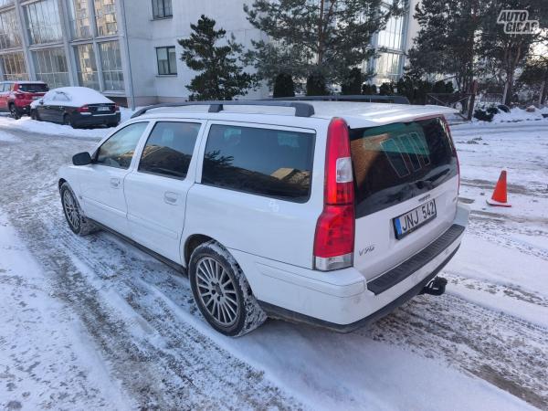 Balts Volvo V70 2006 Viļņa, ar dzinēja tilpumu 2.50 L un nobraukumu 260 tūkst. km par 750 €, foto 5 vietnē AUTOMOTO.COM.LV