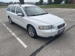 Balts Volvo V70 2006 Rīga, ar dzinēja tilpumu 2.40 L un nobraukumu 436 tūkst. km par 1450 €, foto  vietnē AUTOMOTO.COM.LV