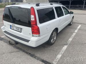 Balts Volvo V70 2006 Rīga, ar dzinēja tilpumu 2.40 L un nobraukumu 436 tūkst. km par 1450 €, foto 5 vietnē AUTOMOTO.COM.LV