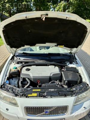White Volvo V70 2006 in Limbazi, with an engine capacity of 2.40 L and mileage of 281 thousand km for 2500 €, photo 20 on AUTOMOTO.COM.LV