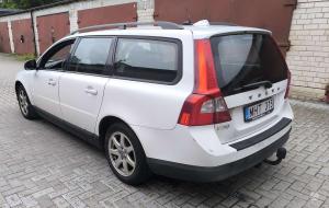 White Volvo V70 2007 in Vilnius, with an engine capacity of 2.40 L and mileage of 550 thousand km for 1200 €, photo 6 on AUTOMOTO.COM.LV