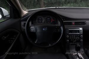 Белый Вольво В70 2007 в Таллин, объемом двигателя 2.40 л и пробегом 353 тыс. км за 4500 €, фото 9 на AUTOMOTO.COM.LV