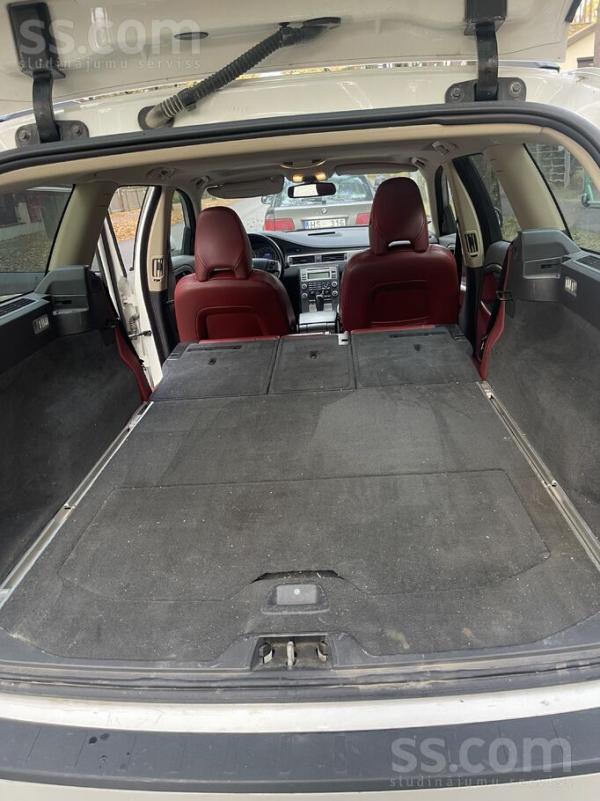 Balts Volvo V70 2008 Rīga, ar dzinēja tilpumu 2.40 L un nobraukumu 337 tūkst. km par 4160 €, foto 11 vietnē AUTOMOTO.COM.LV