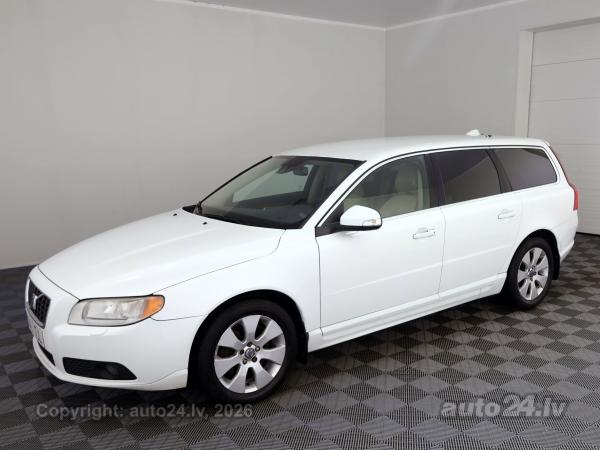 Balts Volvo V70 2008 Tallina, ar dzinēja tilpumu 2.40 L un nobraukumu 319 tūkst. km par 2599 €, foto 2 vietnē AUTOMOTO.COM.LV