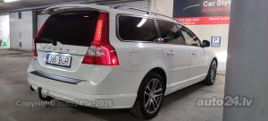 White Volvo V70 2009 in Tallinn, with an engine capacity of 2.40 L and mileage of 0 thousand km for 3500 €, photo  on AUTOMOTO.COM.LV