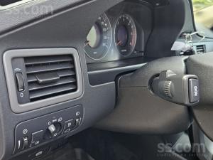 Белый Вольво В70 2009 в Екабпилс, объемом двигателя 2.40 л и пробегом 283 тыс. км за 4890 €, фото 28 на AUTOMOTO.COM.LV