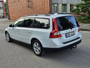 Белый Вольво В70 2009 в Екабпилс, объемом двигателя 2.40 л и пробегом 283 тыс. км за 4890 €, фото 10 на AUTOMOTO.COM.LV