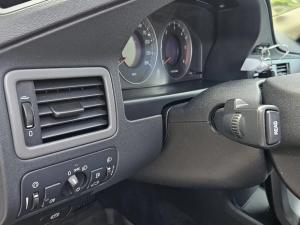 Белый Вольво В70 2009 в Екабпилс, объемом двигателя 2.40 л и пробегом 283 тыс. км за 4890 €, фото 28 на AUTOMOTO.COM.LV