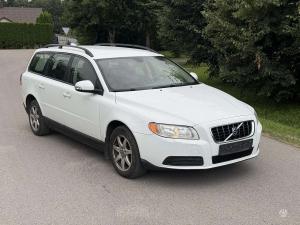 Balts Volvo V70 2009 Ukmergė, ar dzinēja tilpumu 2.00 L un nobraukumu 399 tūkst. km par 2800 €, foto  vietnē AUTOMOTO.COM.LV