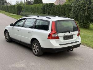 Balts Volvo V70 2009 Ukmergė, ar dzinēja tilpumu 2.00 L un nobraukumu 399 tūkst. km par 2800 €, foto 5 vietnē AUTOMOTO.COM.LV