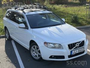 White Volvo V70 2009 in Riga, with an engine capacity of 2.40 L and mileage of 364 thousand km for 2950 €, photo 1 on AUTOMOTO.COM.LV