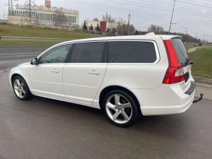 Balts Volvo V70 2010 Kauņa, ar dzinēja tilpumu 2.00 L un nobraukumu 277 tūkst. km par 3650 €, foto 9 vietnē AUTOMOTO.COM.LV
