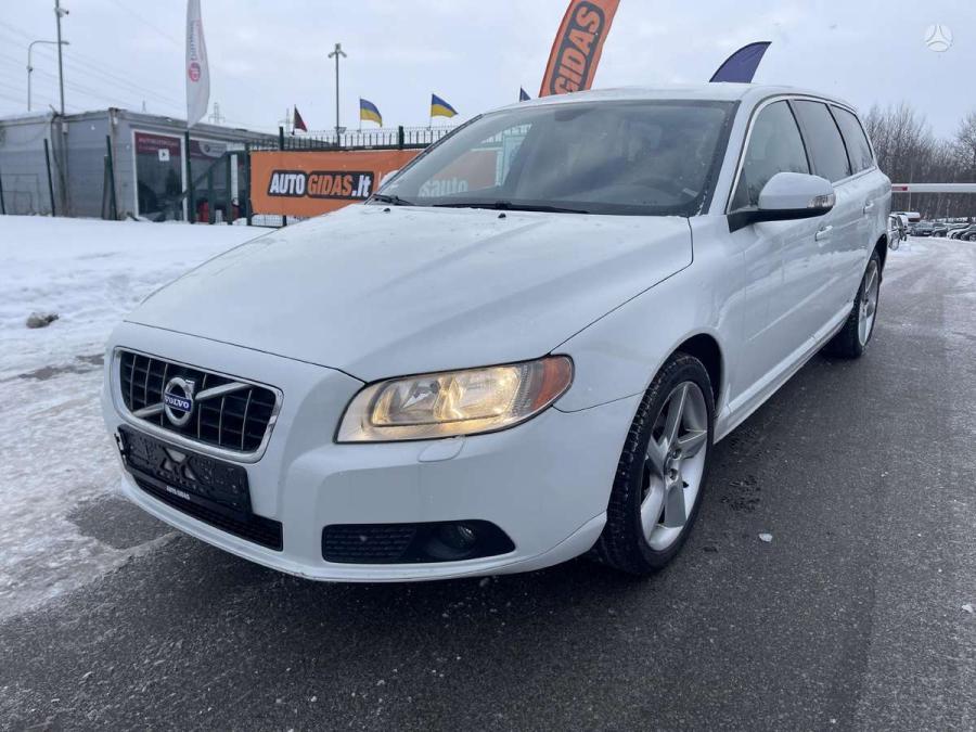 Balts Volvo V70 2010 Kauņa, ar dzinēja tilpumu 2.00 L un nobraukumu 277 tūkst. km par 3650 €, foto 5 vietnē AUTOMOTO.COM.LV
