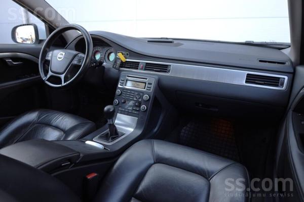Balts Volvo V70 2010 Rīga, ar dzinēja tilpumu 1.60 L un nobraukumu 0 tūkst. km par 3495 €, foto 10 vietnē AUTOMOTO.COM.LV