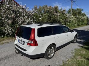 Balts Volvo V70 2010 Rīga, ar dzinēja tilpumu 2.40 L un nobraukumu 324 tūkst. km par 3950 €, foto 3 vietnē AUTOMOTO.COM.LV