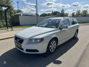 White Volvo V70 2010 in Telschi, with an engine capacity of 1.56 L and mileage of 312 thousand km for 2150 €, photo  on AUTOMOTO.COM.LV