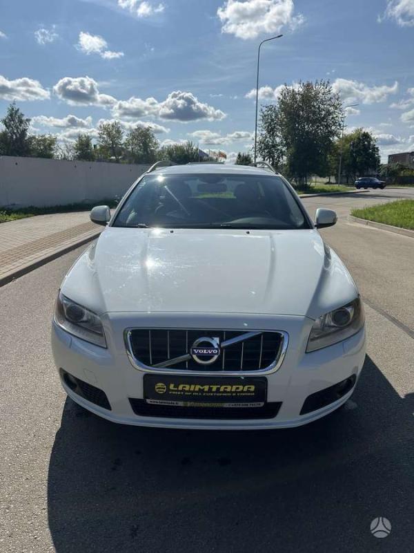 Balts Volvo V70 2010 Telšiai, ar dzinēja tilpumu 1.56 L un nobraukumu 312 tūkst. km par 2150 €, foto 2 vietnē AUTOMOTO.COM.LV